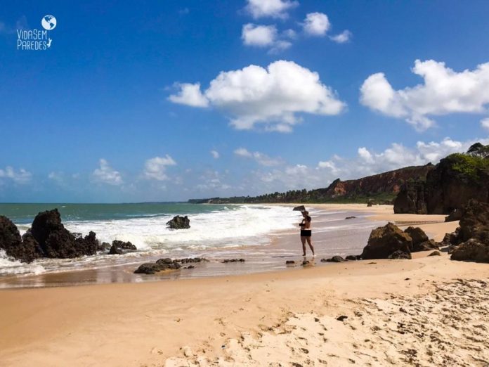 Praia de Tambaba, Paraíba: como ir, fotos e o que fazer