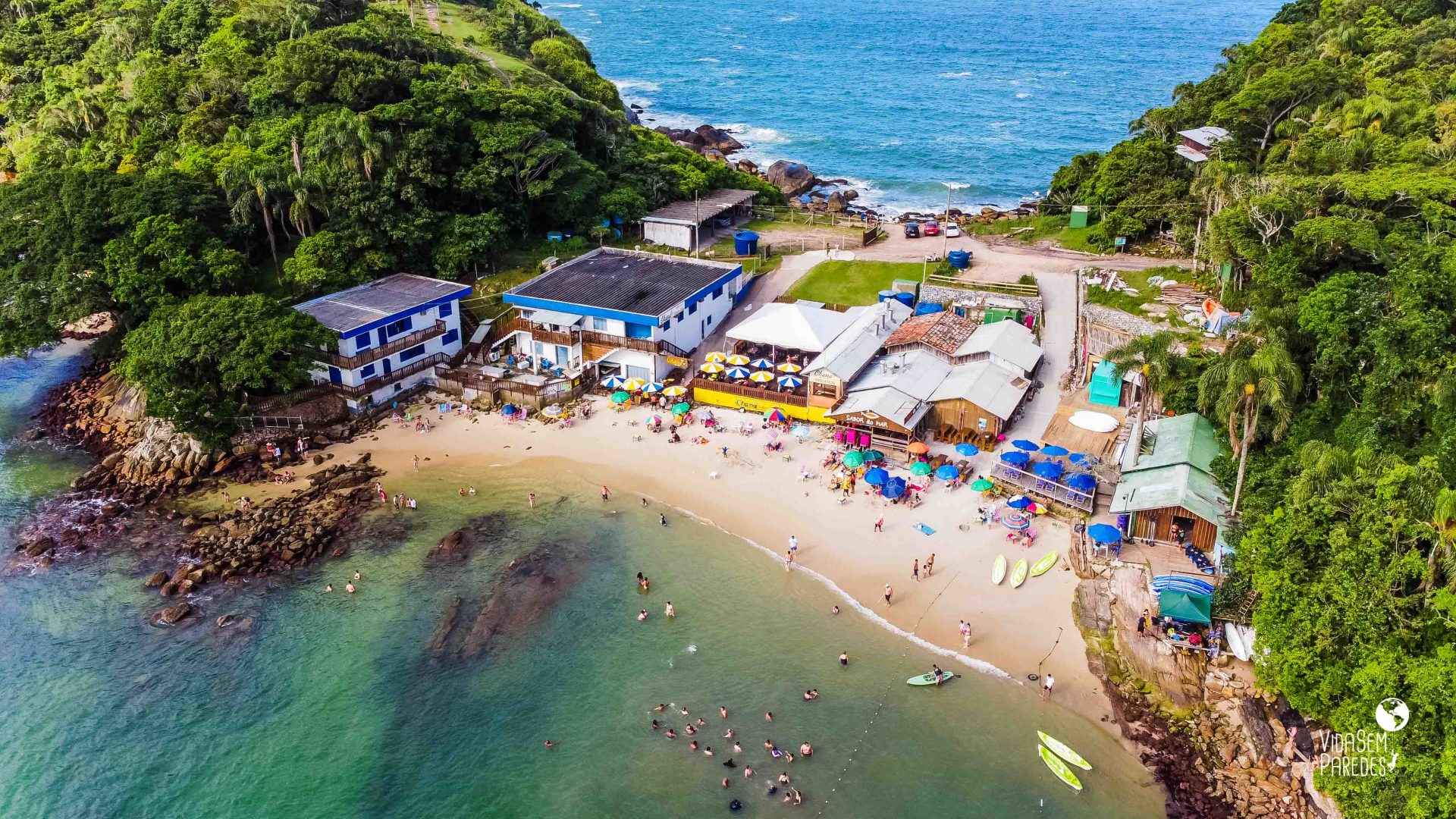 Bombinhas, SC: como chegar e melhores praias para visitar