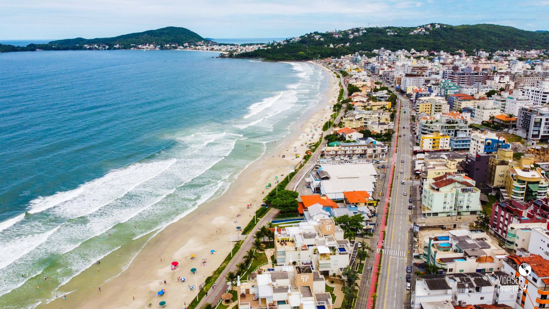 Bombinhas, SC: como chegar e melhores praias para visitar
